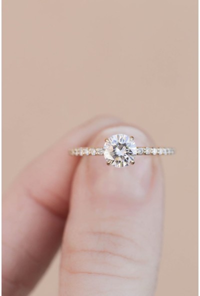 Crystal Diamond Zirconia Laboratuvar Pırlantası 0.48 Carat Tektaş Yüzük Crystal Diamond Zirconia Laboratuvar Pırlantası 0.48 Carat Tektaş Yüzük