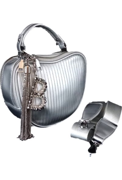 Duygushoesbag Kadın El ve Omuz Çantası Küçük Boy Iki Bölmeli Aksesuarlı Duygushoesbag Kadın El ve Omuz Çantası Küçük Boy Iki Bölmeli Aksesuarlı