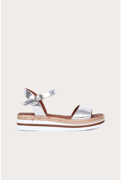 Bueno Shoes Gümüş Deri Kadın Düz Sandalet