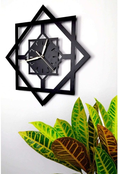 Maya Store Üçgen Kare Model Dekor Kaliteli Metal Duvar Saati 45 cm Maya Store Üçgen Kare Model Dekor Kaliteli Metal Duvar Saati 45 cm