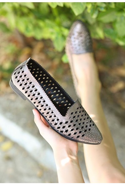 Pabucmarketi Platin Cilt Kadın Babet Ayakkabı Pabucmarketi Platin Cilt Kadın Babet Ayakkabı