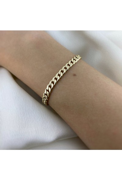 Amoure Gold 14 Ayar Altın Zincir Bileklik Amoure Gold 14 Ayar Altın Zincir Bileklik