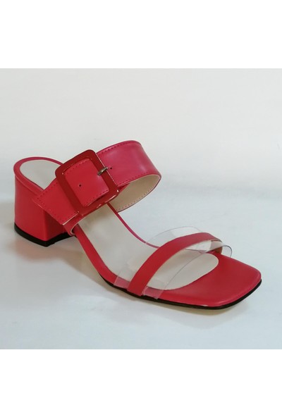 Mersay Kadın Tokalı Şeffaf Bant Fantazi Terlik 5 cm Ökçe Yüksekliği Mersay Kadın Tokalı Şeffaf Bant Fantazi Terlik 5 cm Ökçe Yüksekliği