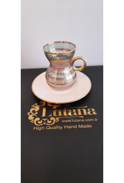 El Işçiliği Ile Yapılmış Altın Suyuna Batırılmış 12 Parça 6 Kişilik Çay Takımı El Işçiliği Ile Yapılmış Altın Suyuna Batırılmış 12 Parça 6 Kişilik Çay Takımı