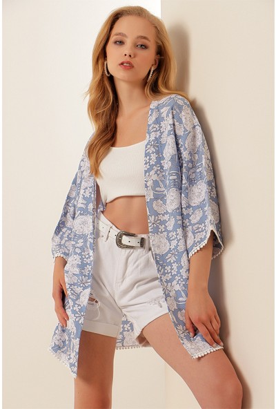 Hakke Desenli Güpür Detaylı Viskon Kimono