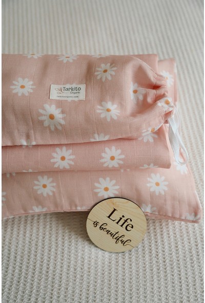 Tarkito Organic Papatya Organik Müslin Battaniye 4'lü Set, 120X120CM Müslin Örtü, Yastık Kılıfı, Müslin Kese Çanta, Ahşap Anı Kartı