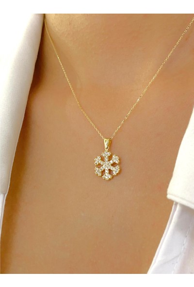 MaGümüş 14 Ayar Altın Klasik Kar Tanesi Kolye MaGümüş 14 Ayar Altın Klasik Kar Tanesi Kolye