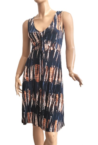 Boutiqua Laci V Yaka Desenli Viskos Elbise Boutiqua Laci V Yaka Desenli Viskos Elbise