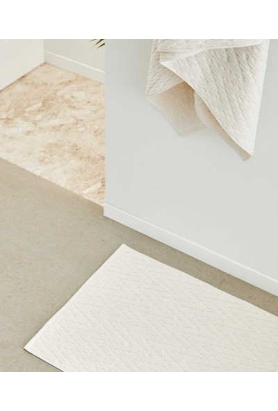 MAISONETTE WAVY PASPAS 50 X 80 CM EKRU MAISONETTE WAVY PASPAS 50 X 80 CM EKRU