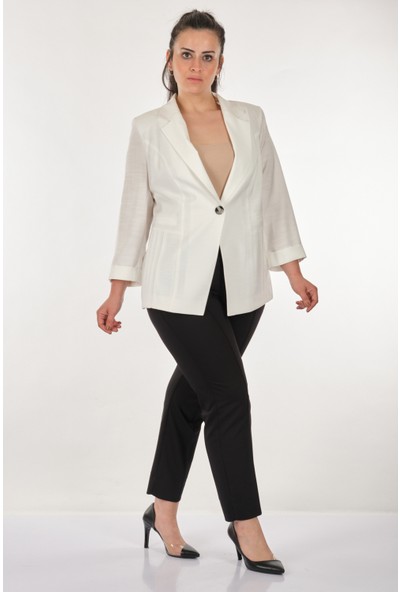 Ekol Büyük Beden Düğmeli Truvakar Kol Ekru Kadın Ceket 22105502 Ekol Büyük Beden Düğmeli Truvakar Kol Ekru Kadın Ceket 22105502