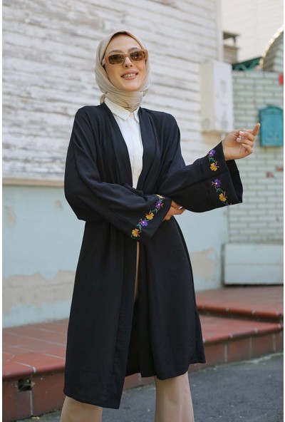İmaj Butik Kolu Nakış Detaylı Tesettür Ayrobin Kimono/siyah İmaj Butik Kolu Nakış Detaylı Tesettür Ayrobin Kimono/siyah