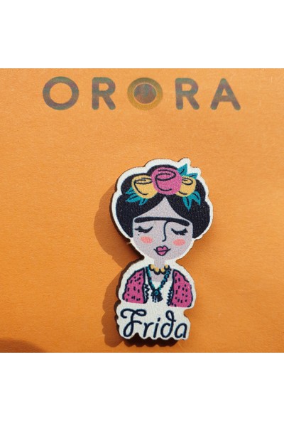 Ororabutik Frida Ahşap Broş -Rozet 2-3cm
