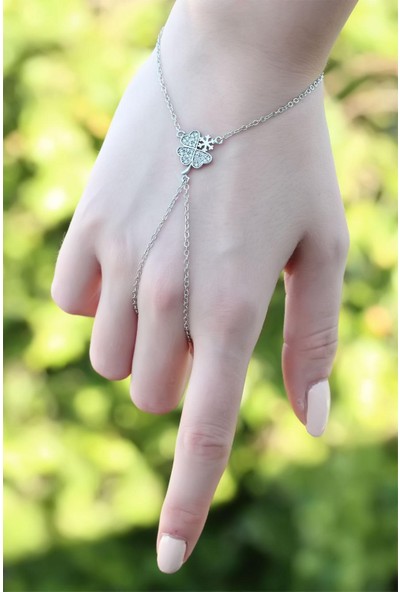 Moco Yonca Figürlü Zirkon Taşlı Silver Renkli Şahmeran Bileklik Moco Yonca Figürlü Zirkon Taşlı Silver Renkli Şahmeran Bileklik