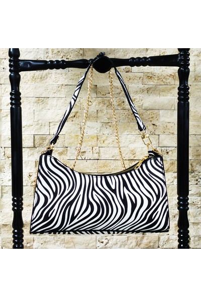 E Moda E'moda Butıque Zebra Desenli Baget Baguette Lüks El ve Omuz Çantası E Moda E'moda Butıque Zebra Desenli Baget Baguette Lüks El ve Omuz Çantası