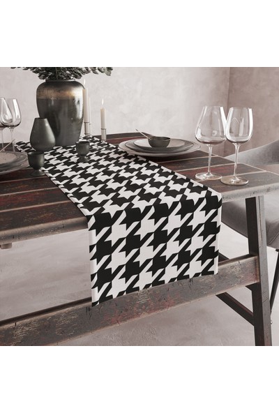 Vagonik Kazayağı Siyah Beyaz Desenli Dijital Baskılı Runner 140X40 Vagonik Kazayağı Siyah Beyaz Desenli Dijital Baskılı Runner 140X40