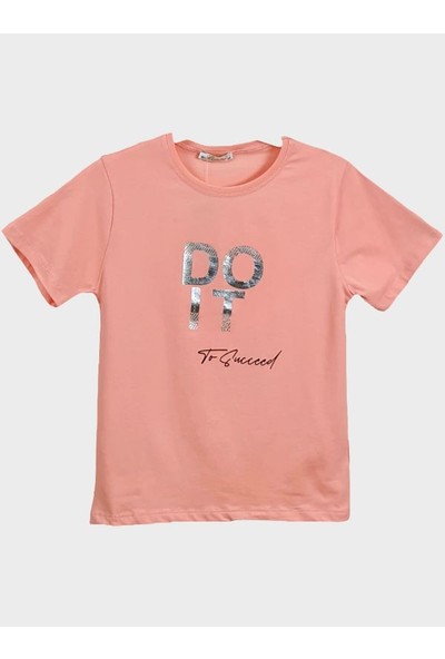 Benini Kız Çocuk Taşlı Parlak Baskılı T-Shirt ( 10 - 16 Yaş ) Benini Kız Çocuk Taşlı Parlak Baskılı T-Shirt ( 10 - 16 Yaş )