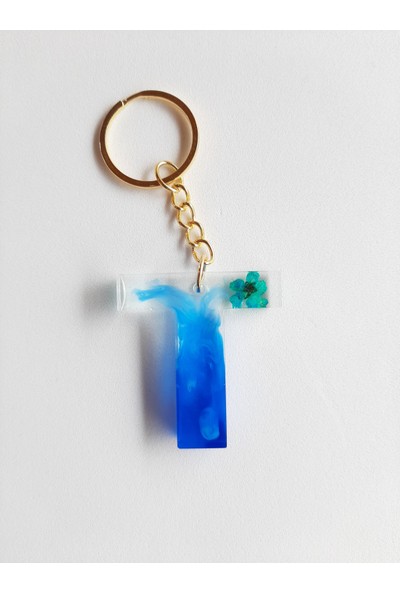 Mavi Beyaz Kurutulmuş Çiçekli Epoksi Harf Anahtarlık Mavi Beyaz Kurutulmuş Çiçekli Epoksi Harf Anahtarlık