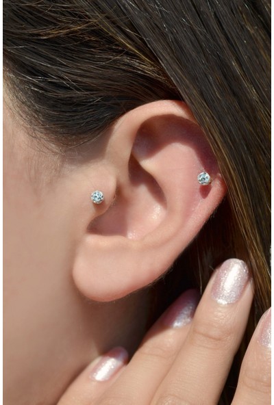 Sacce Scarves&Accessories Taşlı Top Uçlu Çelik Piercing Tragus Helix Kıkırdak 8 mm Gümüş Renk Sacce Scarves&Accessories Taşlı Top Uçlu Çelik Piercing Tragus Helix Kıkırdak 8 mm Gümüş Renk