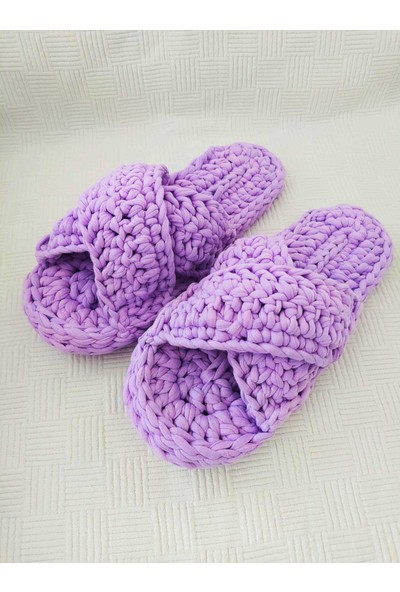 Öznur Abla Lila Renk Örme Ev Terlik / %100 El Yapımı Öznur Abla Lila Renk Örme Ev Terlik / %100 El Yapımı