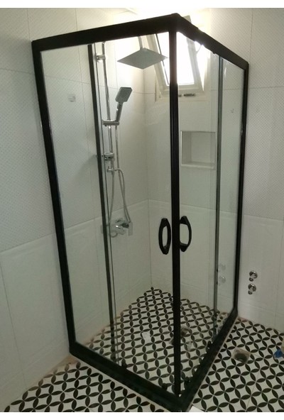 Nbm 80x90 Siyah Çerçeveli 6mm Temperli Duşakabin Nbm 80x90 Siyah Çerçeveli 6mm Temperli Duşakabin