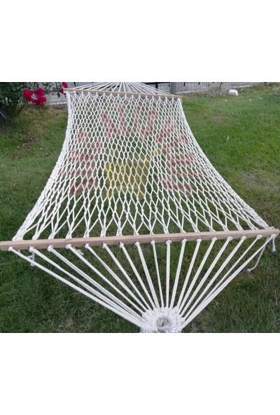 Bak Beğen Al 1. Sınıf Çift Kişilik Düğümsüz Bağlama Ipli Lüks Hamak Bak Beğen Al 1. Sınıf Çift Kişilik Düğümsüz Bağlama Ipli Lüks Hamak