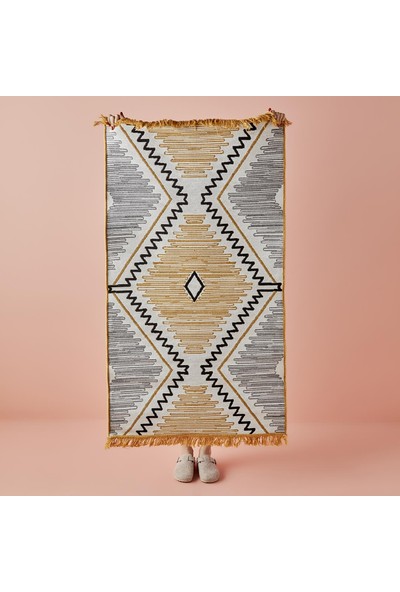 Bella Maison Nina Kilim Hardal 120 x 180 cm Bella Maison Nina Kilim Hardal 120 x 180 cm