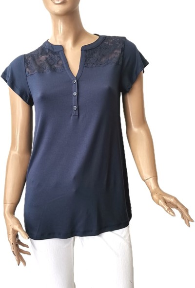 Laci Dantel Detaylı Viskos Bluz Laci Dantel Detaylı Viskos Bluz