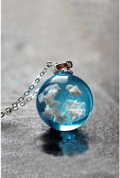 The Collection Karanlıkta Parlayan Reçine Bulut Kolye