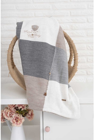 Babydola Çift Taraflı Triko Battaniye Babydola Çift Taraflı Triko Battaniye