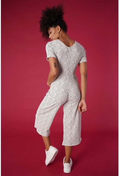 Ekru Kruvaze Yaka Puantiyeli Tulum