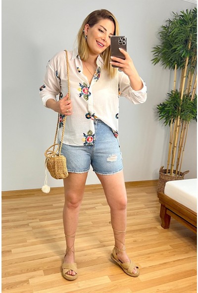 Zerrin Butik Nakış Detaylı Gömlek
