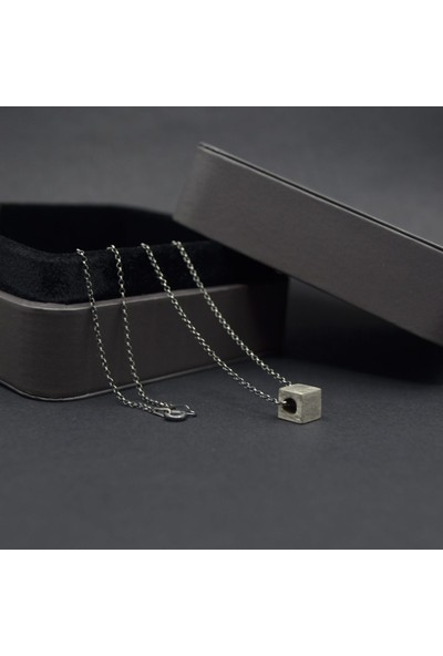 Akik Gümüş Seremoni Tasarım Erkek Kolye – 90087-AGYK Akik Gümüş Seremoni Tasarım Erkek Kolye – 90087-AGYK