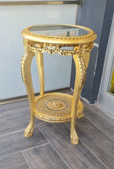 Yağız Mobilya Aksesuar Oymalı Yan Sehpa