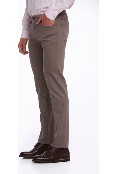 Hatemoğlu Vizon Regular Fit Yüksek Bel Düz Paça Basic Kot Pantolon Hatemoğlu Vizon Regular Fit Yüksek Bel Düz Paça Basic Kot Pantolon
