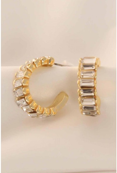 Karazona Kadın Zirkon Taşlı Gold Renk Küpe KZ-BKP6583 Karazona Kadın Zirkon Taşlı Gold Renk Küpe KZ-BKP6583