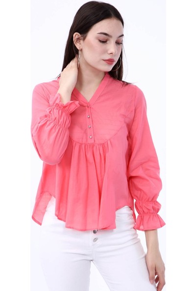 Bluz Firfirli 4 Taşli Düğmeli Yaka Kollar Lastik Dikişli Rob - Mercan Bluz Firfirli 4 Taşli Düğmeli Yaka Kollar Lastik Dikişli Rob - Mercan