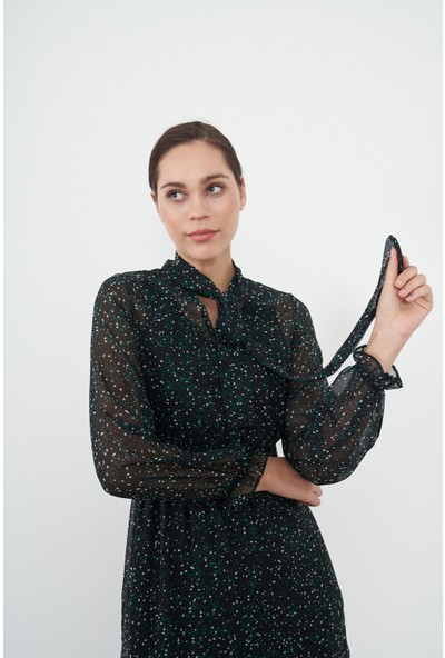 Çetinkaya Helly Kadın Yakası Bağlamalı Elbise