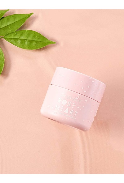 I'M IN LOVE Rose Heart Vita Hydro Pink Moisture Cream Gül Özlü Nemlendirici Yüz Kremi I'M IN LOVE Rose Heart Vita Hydro Pink Moisture Cream Gül Özlü Nemlendirici Yüz Kremi