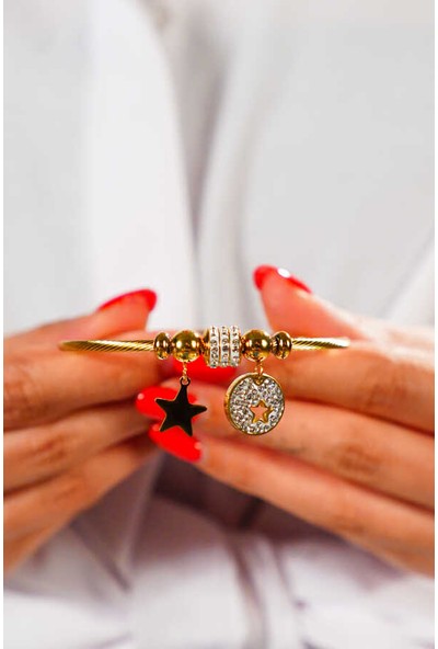 Ayşe Butik Gold Renk Taşlı Yıldızlı Bileklik Ayşe Butik Gold Renk Taşlı Yıldızlı Bileklik