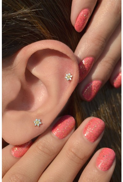 Sacce Scarves&Accessories Gold Mini Çiçek Piercing Tragus Helix Kıkırdak Sacce Scarves&Accessories Gold Mini Çiçek Piercing Tragus Helix Kıkırdak