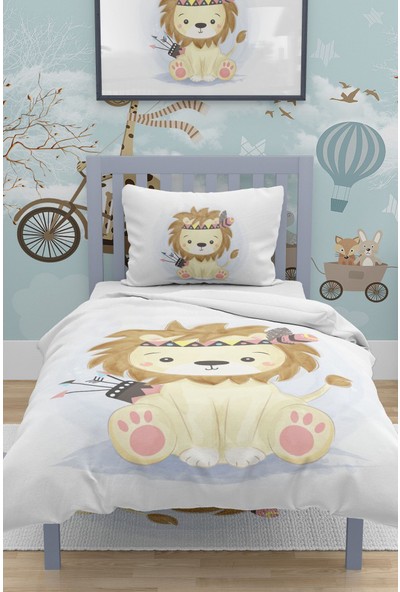 Rivaİstanbul Oturan Cesur Aslan Çocuk Nevresim Takımı Pamuk Saten (Çarşafsız) Rivaİstanbul Oturan Cesur Aslan Çocuk Nevresim Takımı Pamuk Saten (Çarşafsız)