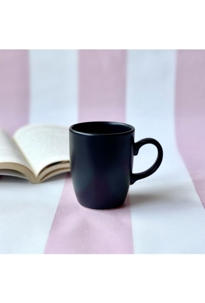 Mat Siyah Kupa
