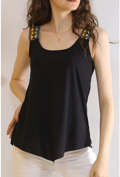 Karazona Kadın Omuz Aksesuarlı Askılı Bluz Siyah KZ2-8762