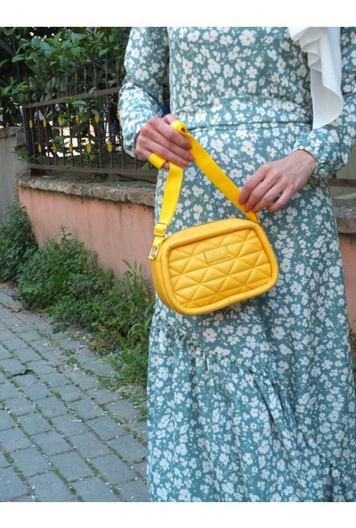 Orkide Çiçekli Çapraz Fırfırlı Kuşaklı Elbise Tesettür