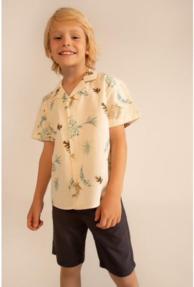 DeFacto Erkek Çocuk Regular Fit Polo Yaka Poplin Kısa Kollu Gömlek X2510A622HS