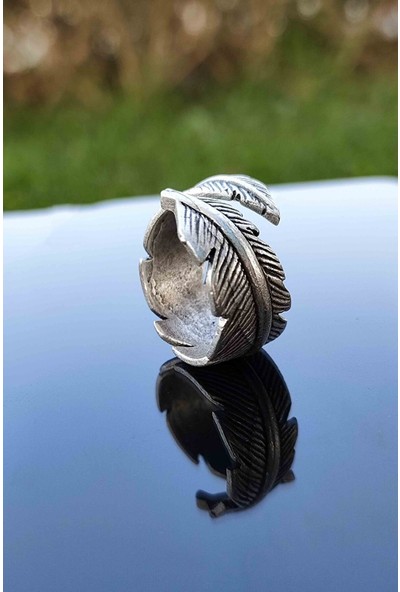 The Gifts Tüy Yaprak Figürlü Gümüş Kaplama Ayarlanabilir Unisex Yüzük The Gifts Tüy Yaprak Figürlü Gümüş Kaplama Ayarlanabilir Unisex Yüzük