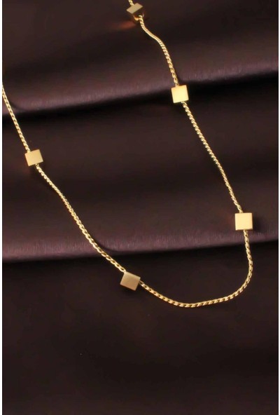 Clariss Küp Figürlü Gold Renk Çelik Kadın Kolye