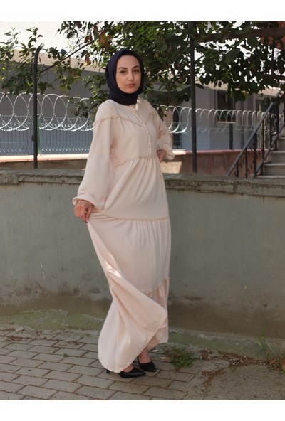 Orkide Şeritli Viskon Kumaş Tesettür Elbise Orkide Şeritli Viskon Kumaş Tesettür Elbise