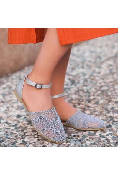 Pabucmarketi Gri Örgülü Kadın Sandalet