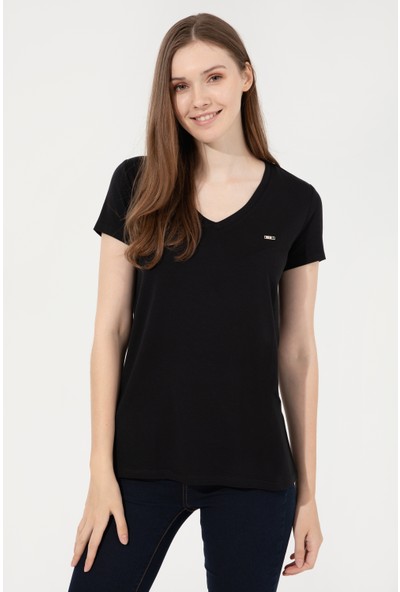 U.S. Polo Assn. Kadın Siyah T-Shirt 50247980-VR046